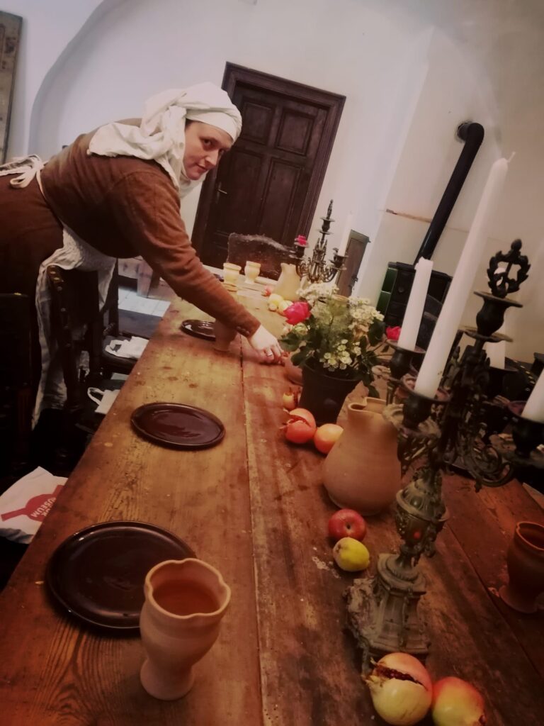 Dining like in the Middle Ages. Feast - Culinary Culture Museum